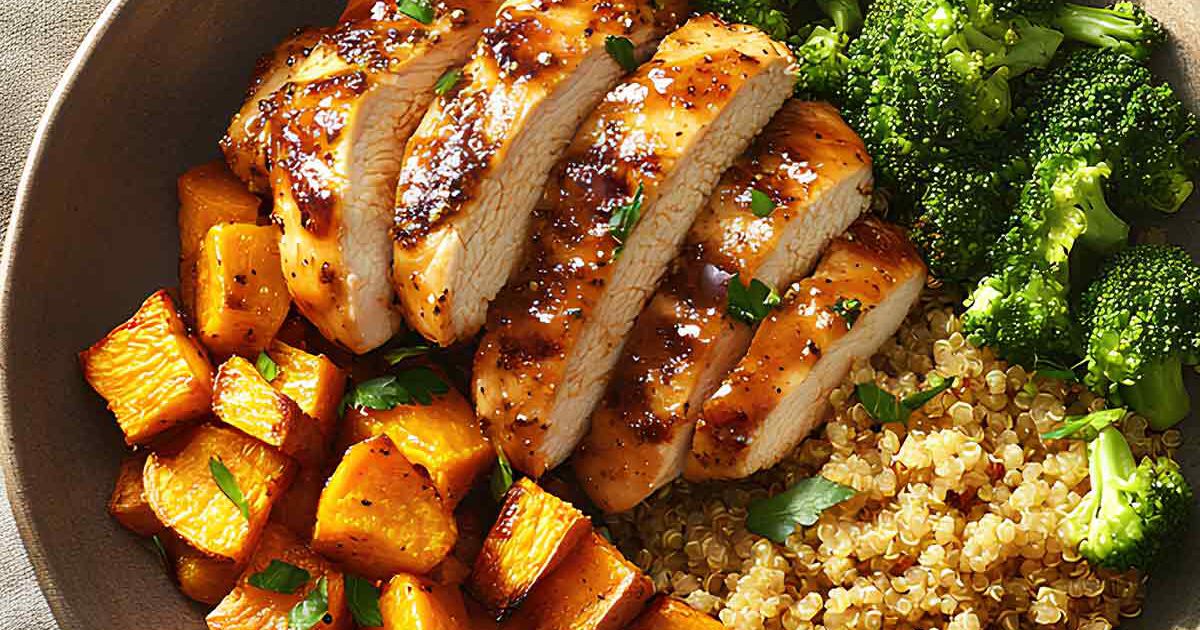 BBQ-Marinated Chicken Thighs with Sweet Potato, Broccoli and Quinoa ...